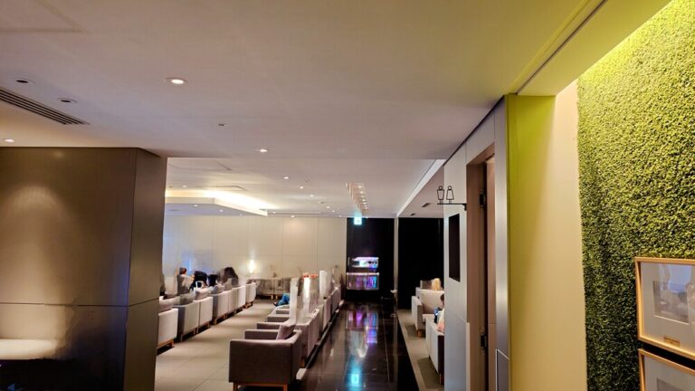 【体験記】成田空港第2 ラウンジ「虚空 -KoCoo-」プライオリティ・パス利用 2024年9月 - 世界の空港旅日記